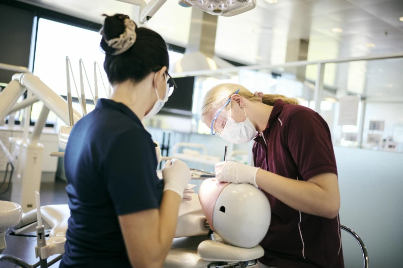 Supragingival tandrensning avanceret