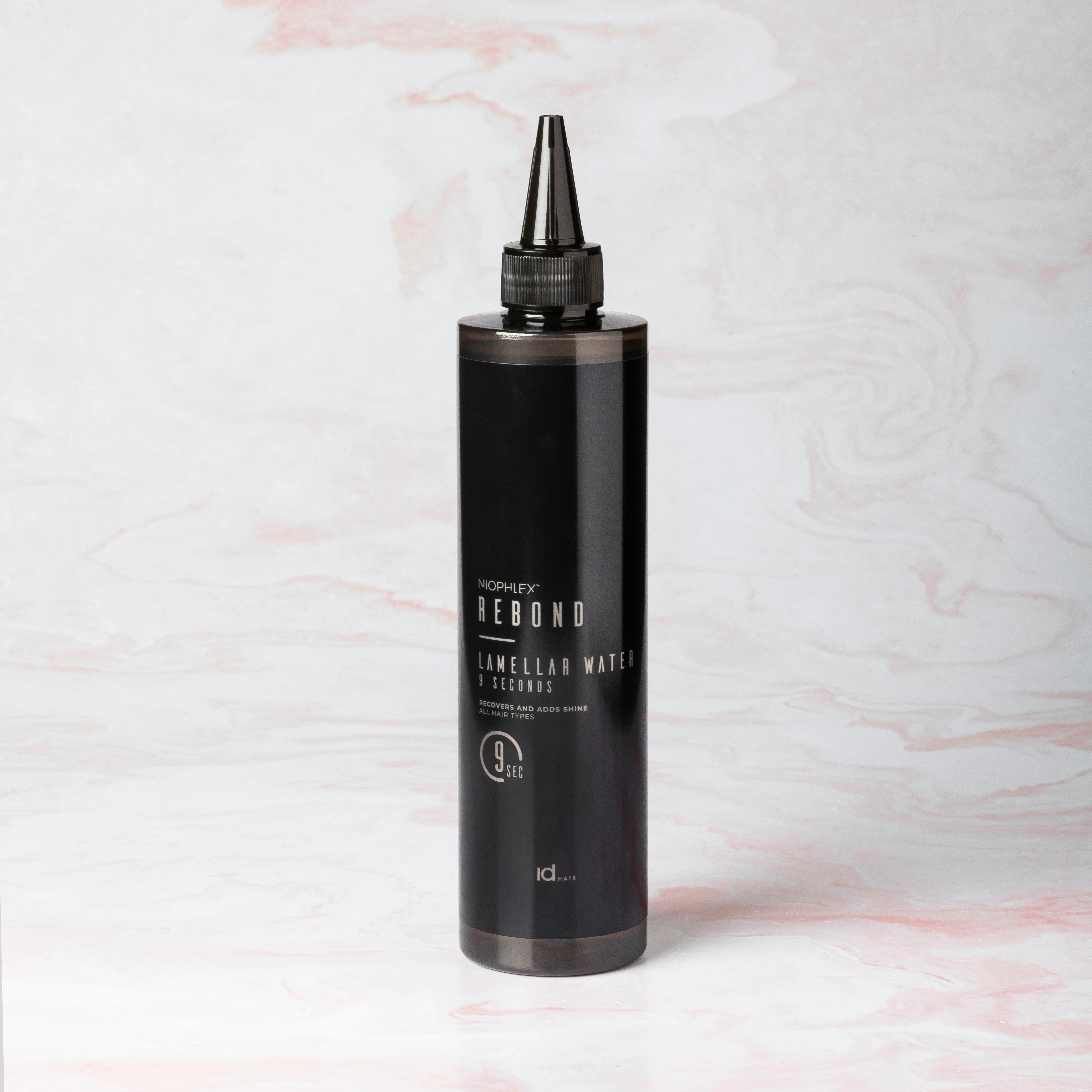 Få glansfuldt hår på 9 sekunder med Niophlex