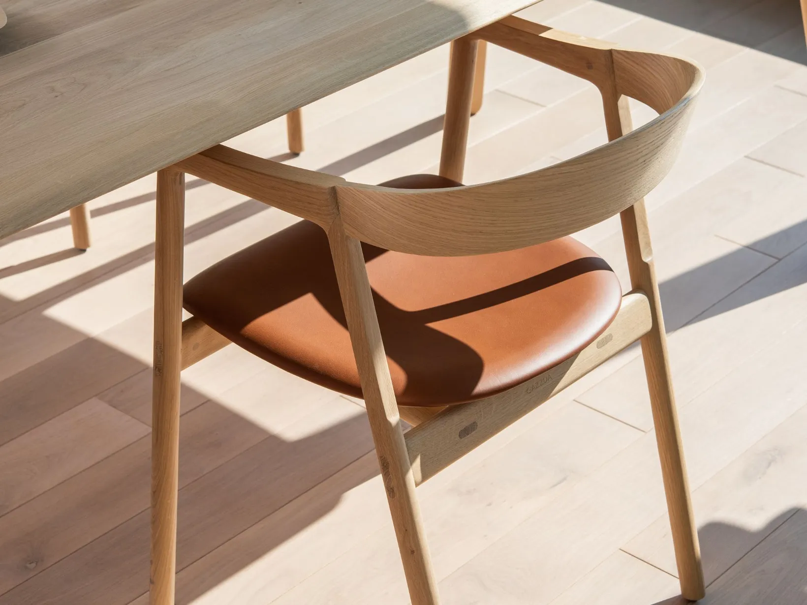 Gazzda Muna spisebordsstol - Nu på TILBUD - bolighuset.dk