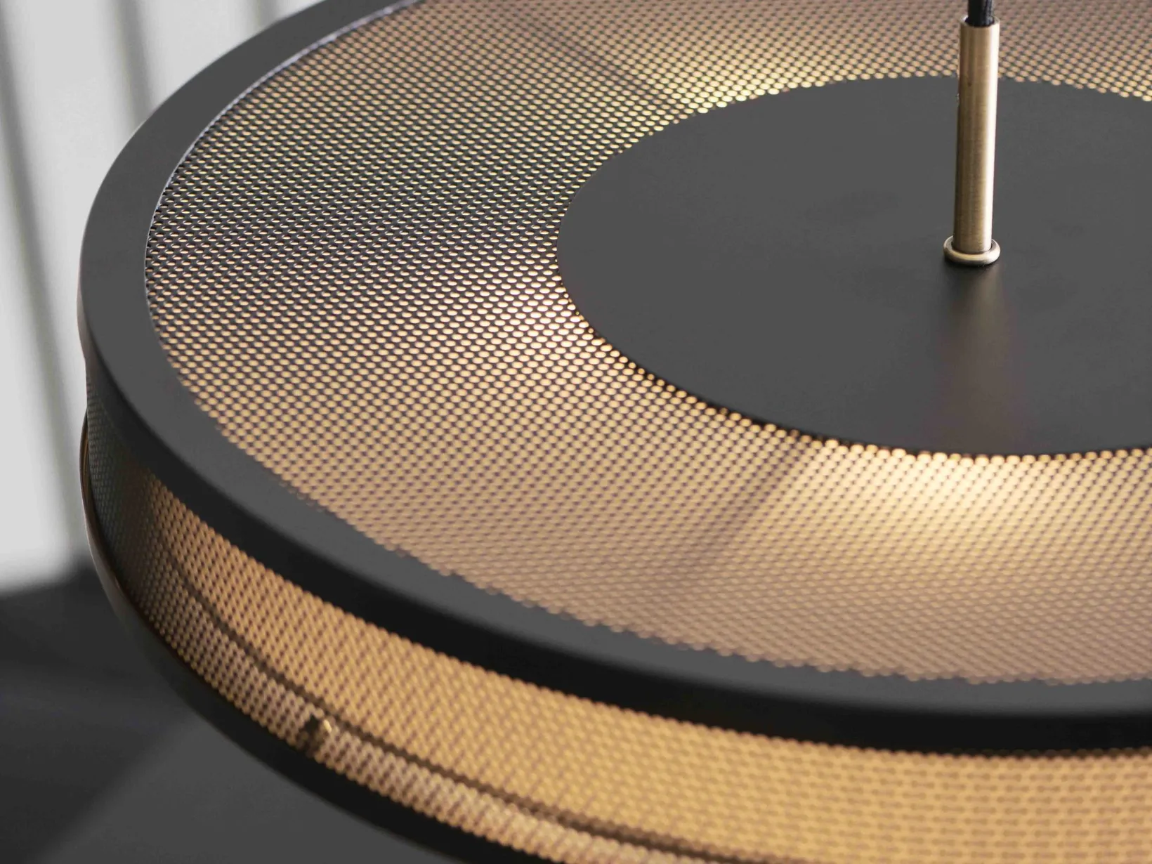 Nu på TILBUD - Halo Design Frame pendel - prismatch - bolighuset.dk