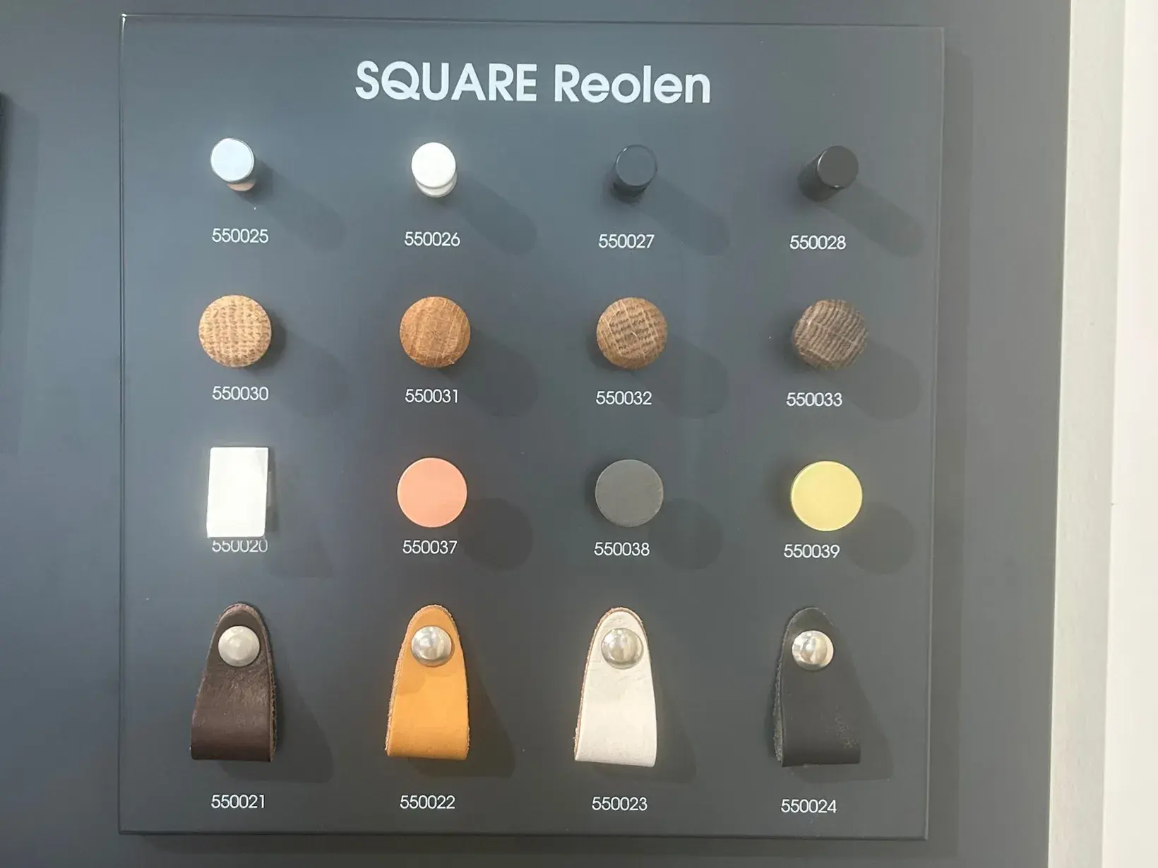 Nu på TILBUD - Square Classic skænk - opstilling 40 - bolighuset.dk