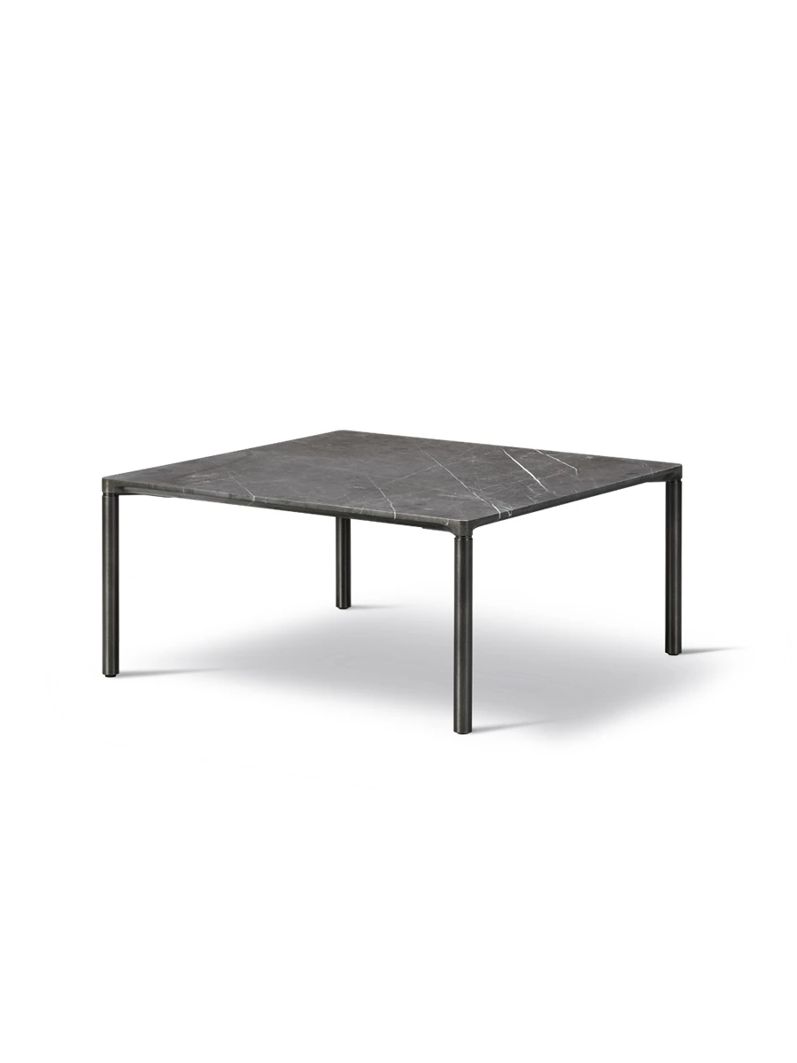 VIPP427 Sofabord, ocean grey fra Vipp | Køb Det Skønne Bord Her