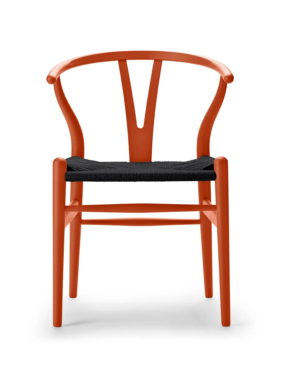 Hans J. Wegner Y-stol Soft Orange Red med sort flet | Køb CH24 fra Carl ...