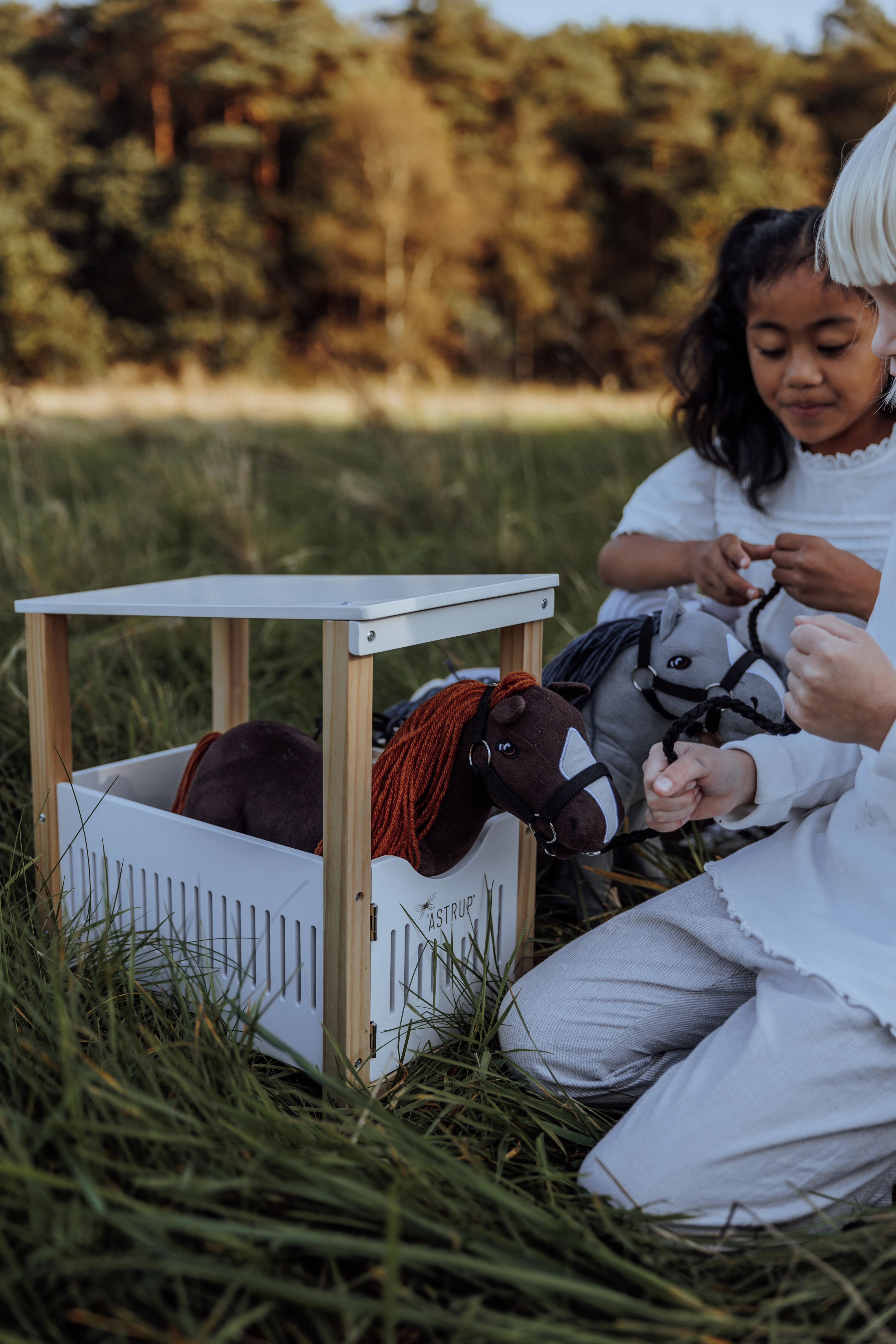 STABLE FOR CUDDLE PONY - 30 CM