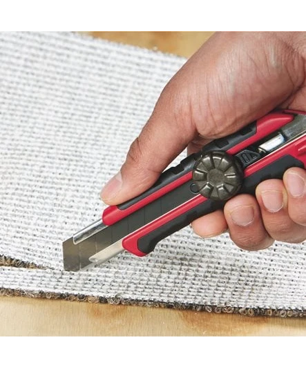 Milwaukee Hobbykniv 18 mm Knæk-Af Blad