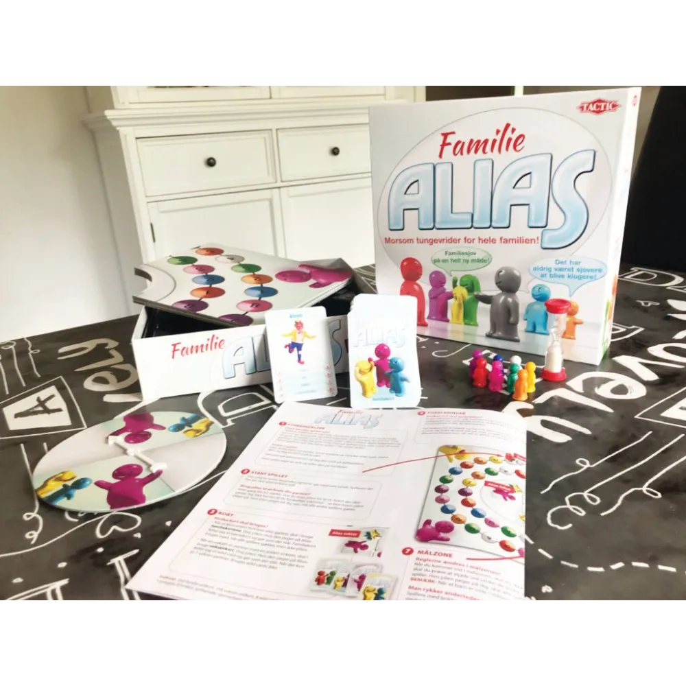 Alias - Ordforklarings spil: Sjov og lærerig underholdning.