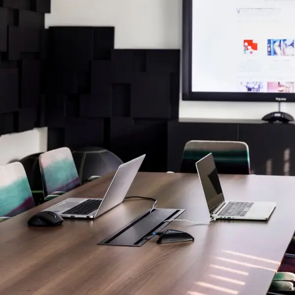 Strømskinne Bi-Box Stor Sort » Køb billigt på Grafical.dk