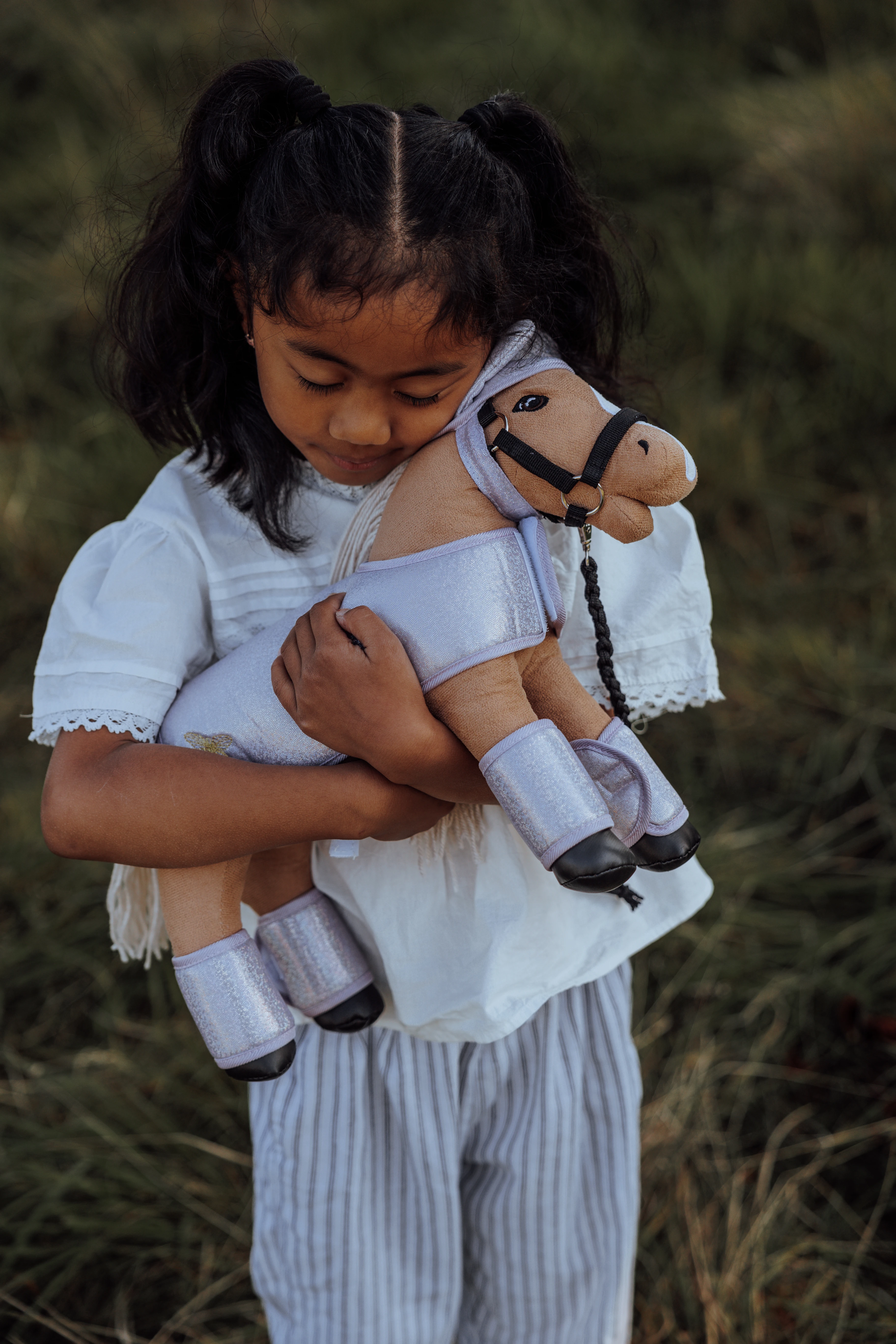 Daisy Beige Cuddle Pony 30cm - Perfect Gift for Kids