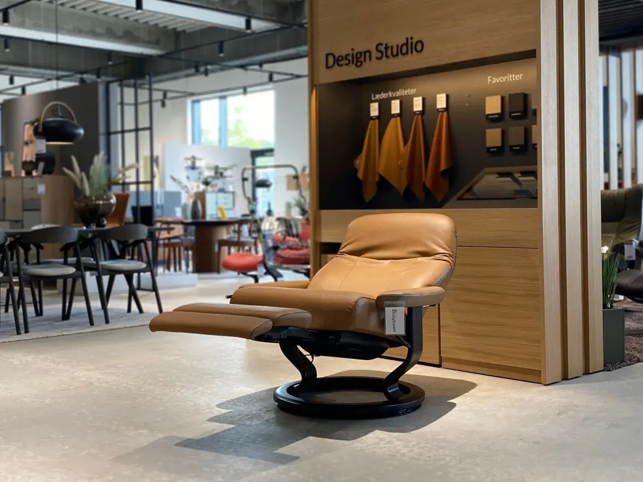 Nu på TILBUD - Stressless® Ruby lænestol + skammel - bolighuset.dk