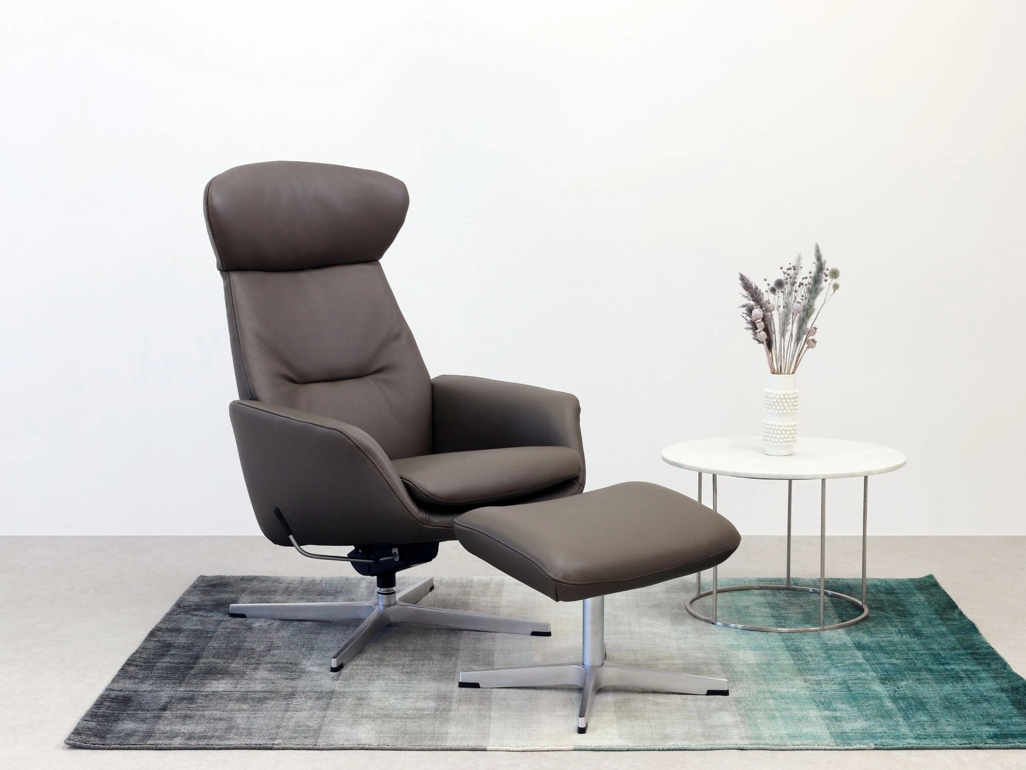 Nu på TILBUD - Kebe Aerofoil Plus lænestol - bolighuset.dk