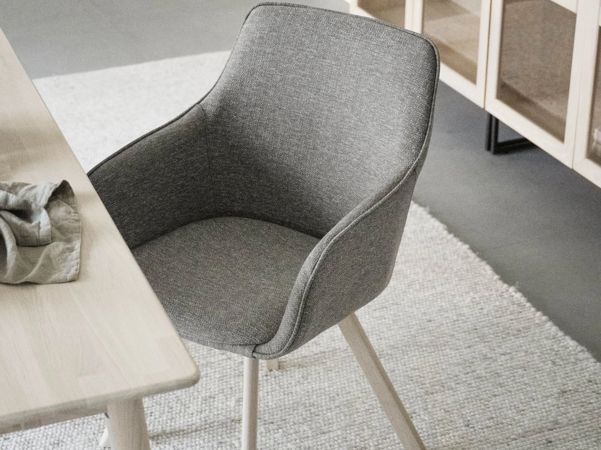 Nu på TILBUD - Rowico Alison spisebordsstol - Bolighuset.dk