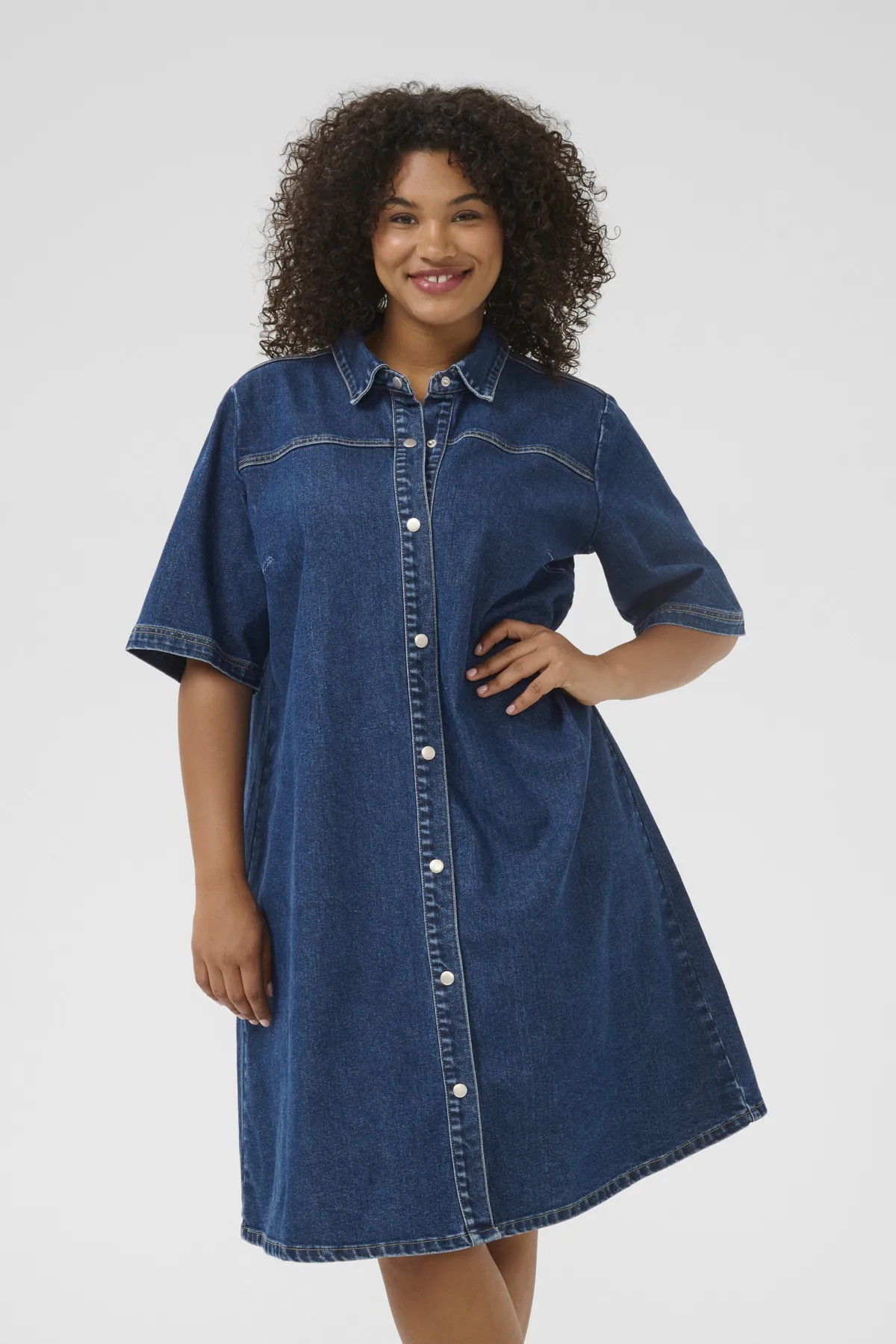 10583533 KJOLER Medium Blue Denim fra Kaffe Curve.