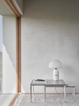 VIPP427 Sofabord, ocean grey fra Vipp | Køb Det Skønne Bord Her