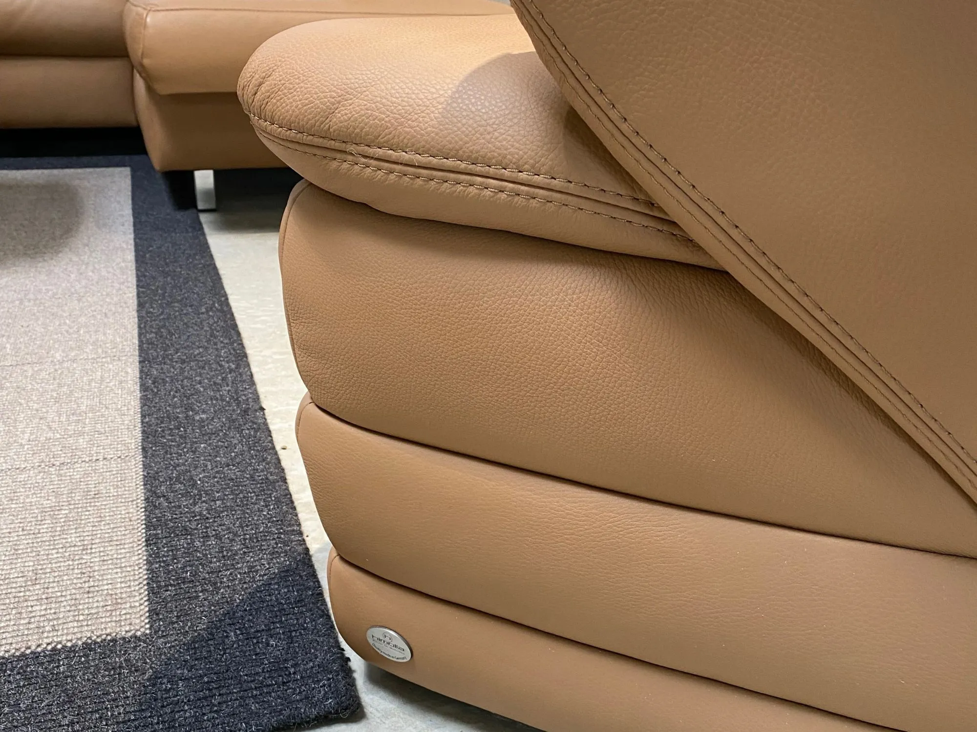 Nu på TILBUD - Himolla Piano 7360 loungestol - bolighuset.dk