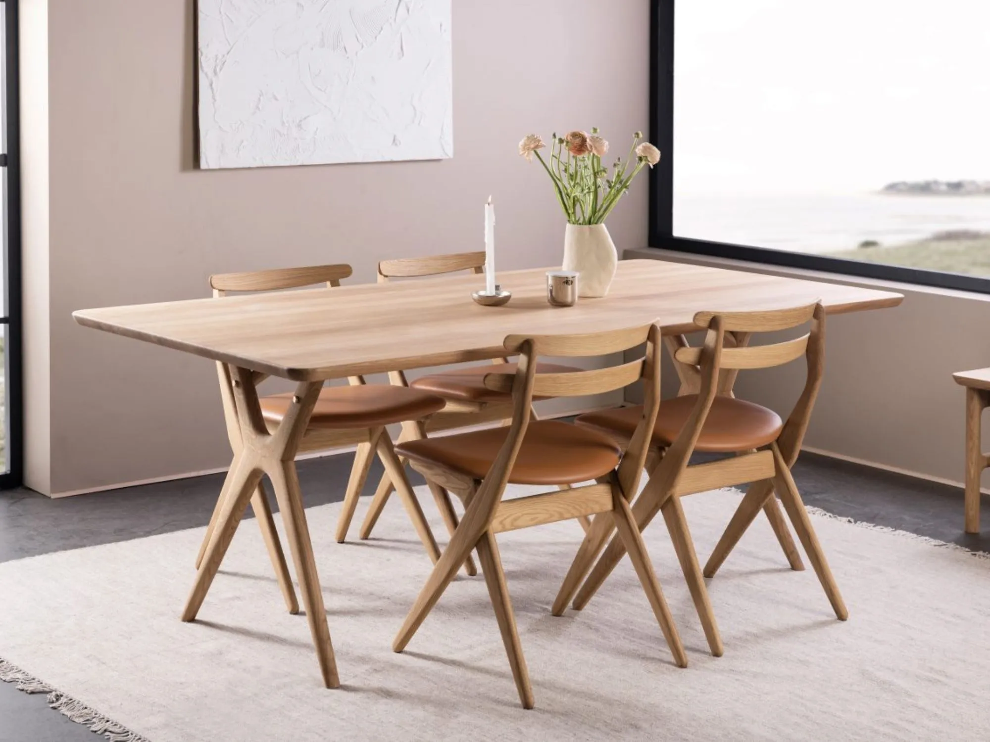 Nu på TILBUD - Kristensen Amelia rundt spisebord - bolighuset.dk