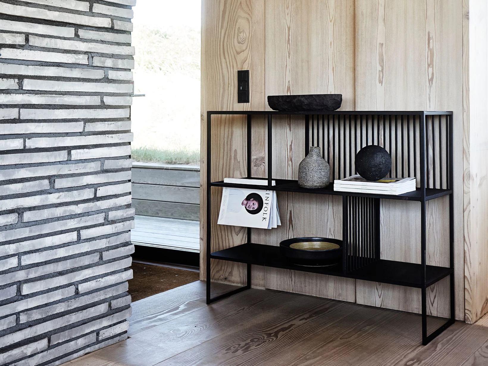 Nu på TILBUD - Bronx barskab - Muubs - bolighuset.dk