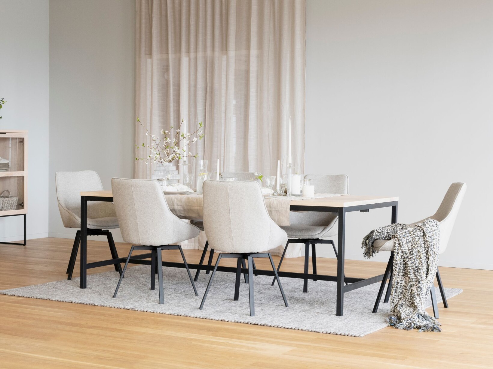 Nu på TILBUD - Rowico Alison spisebordsstol - Bolighuset.dk