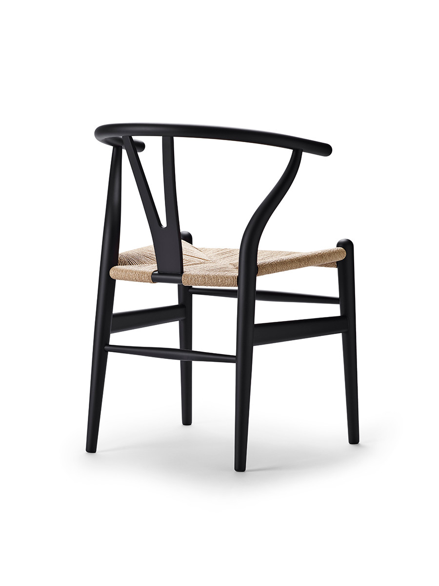 Wegner Y stol Special Edition | Køb CH24 i Soft Mat Black her