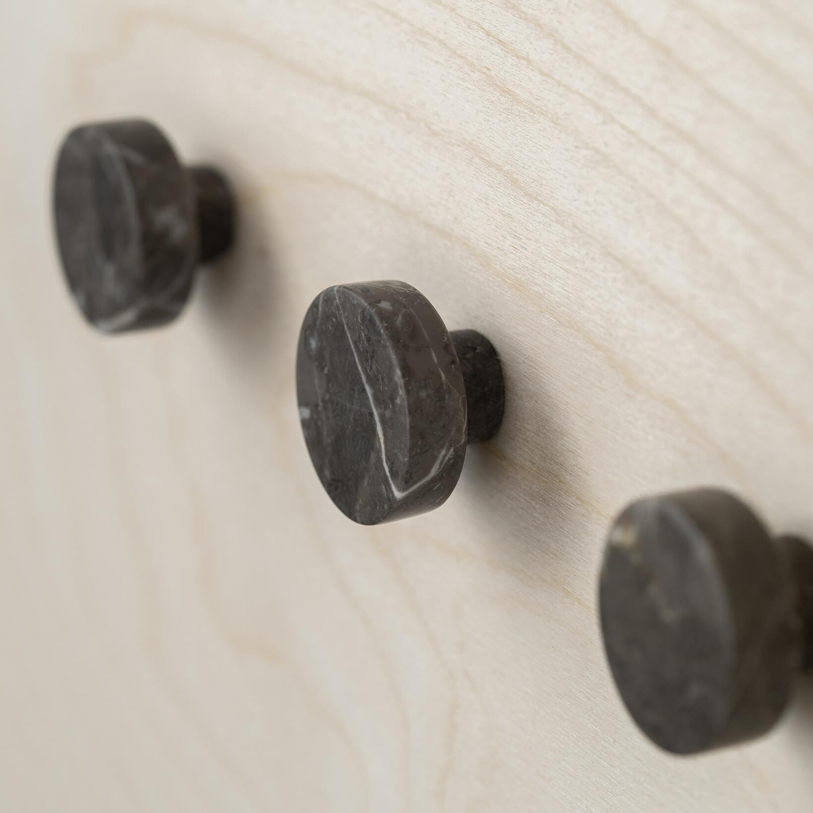 Wabi Sabi Nordic Musling Knage/Greb Siola Marmor - Livingshop.dk