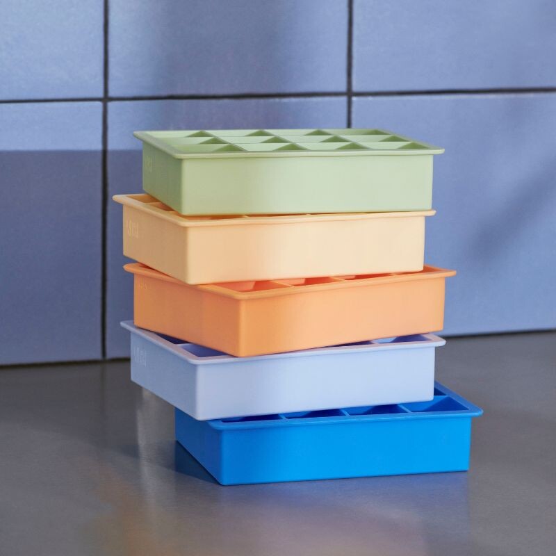 HAY Ice Cube Tray-Square XL Light Blue - Livingshop.dk