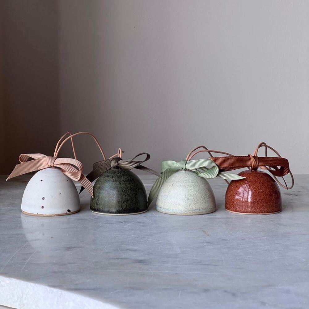 Julie Damhus Studio Juleklokke Grøn - Livingshop.dk