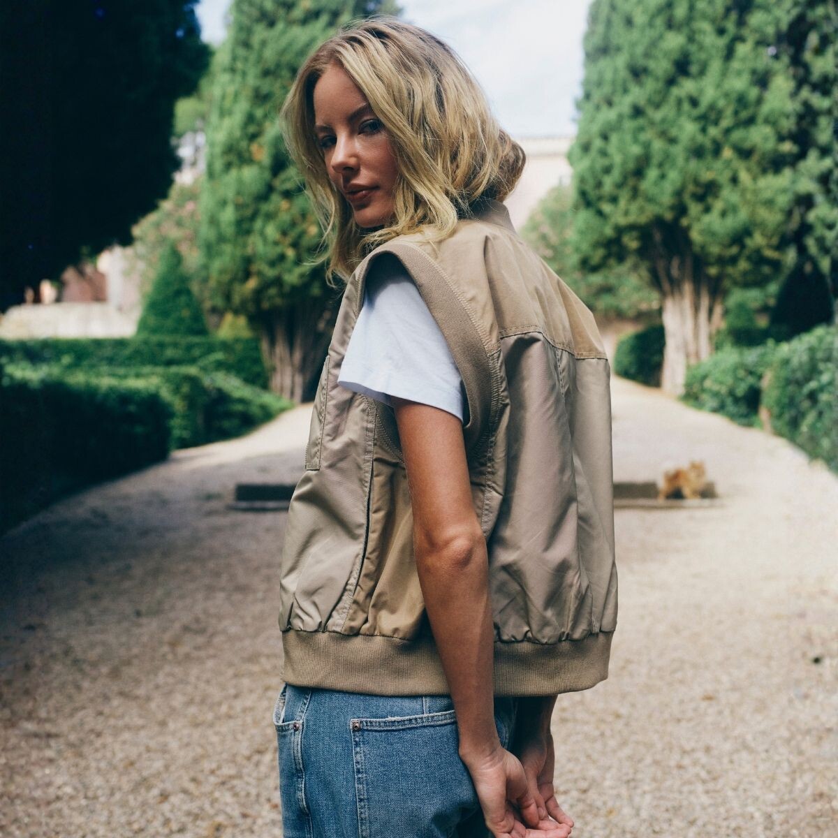 Jovo Neola khaki vest - Mos Mosh | Rikke Solberg