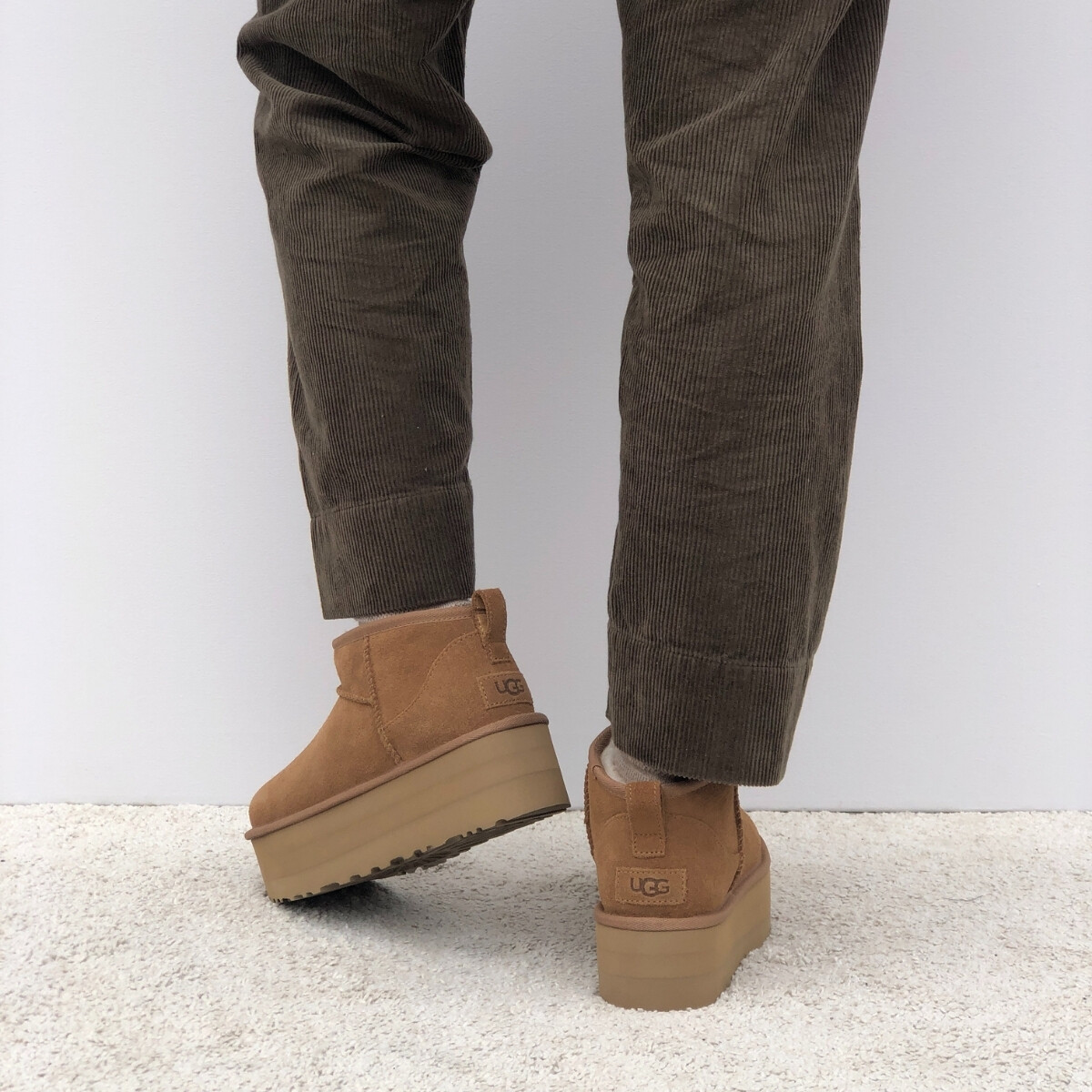 Classic Ultra Mini Platform Camel støvler - UGG | Rikke Solberg