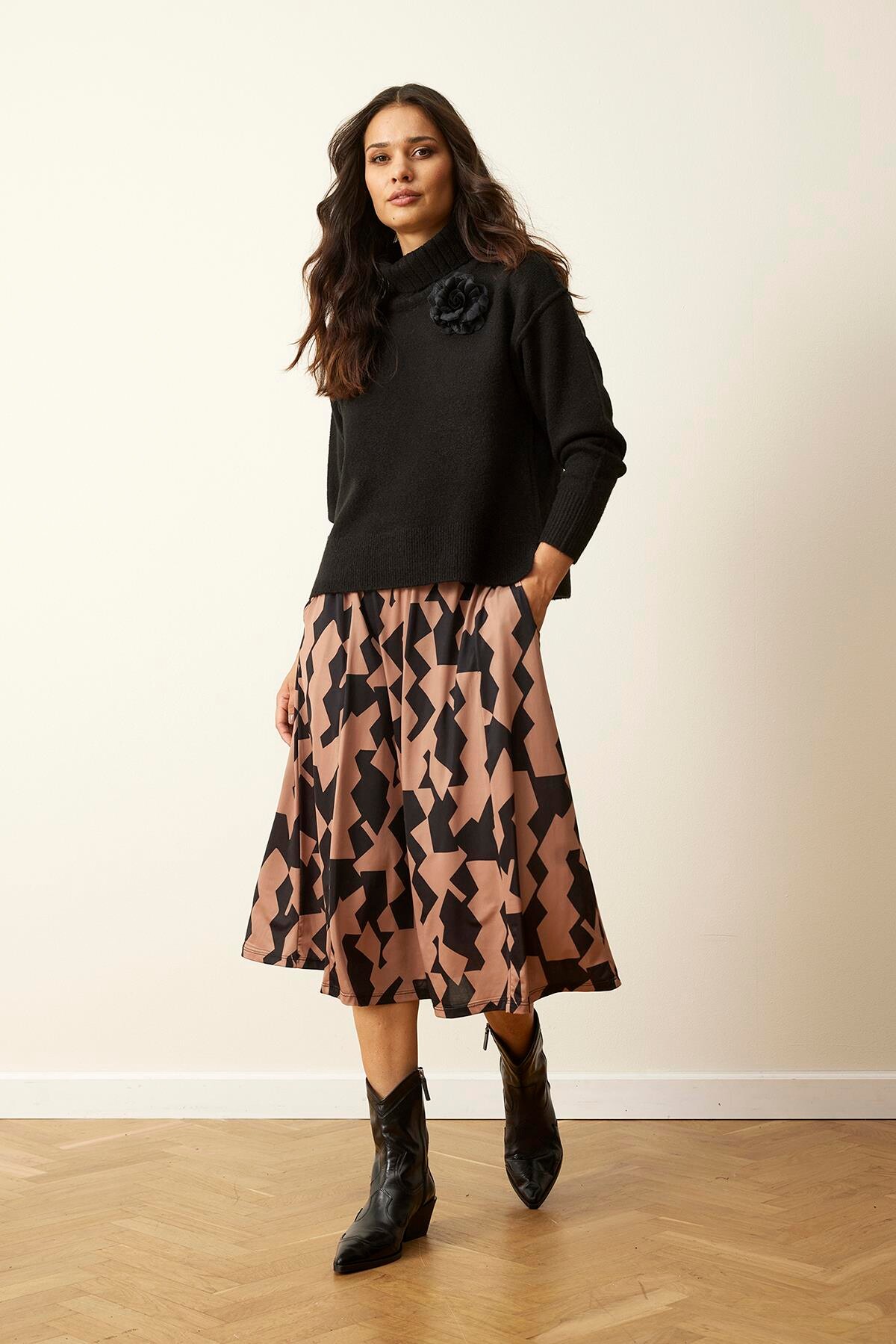 IN FRONT SUSSI SKIRT 16011 815