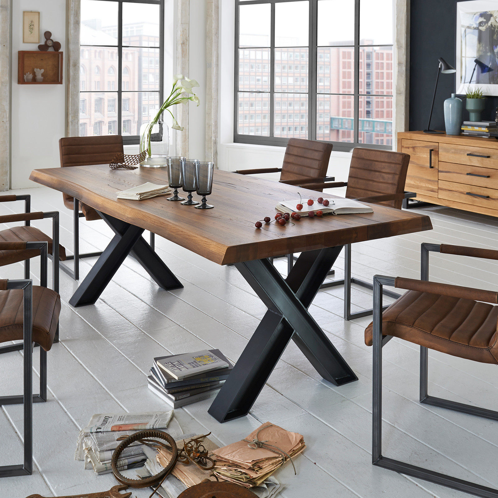 Rustic Oak Dining table / RIVERSIDE Legs Black