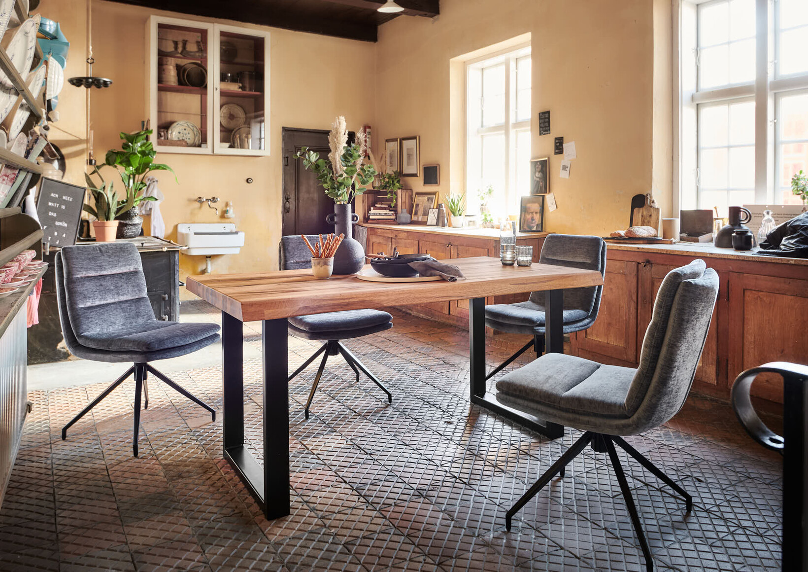 Rustik Eg COMPACT DINING / LUTON ben - 100 vis af muligheder. Se dem ...